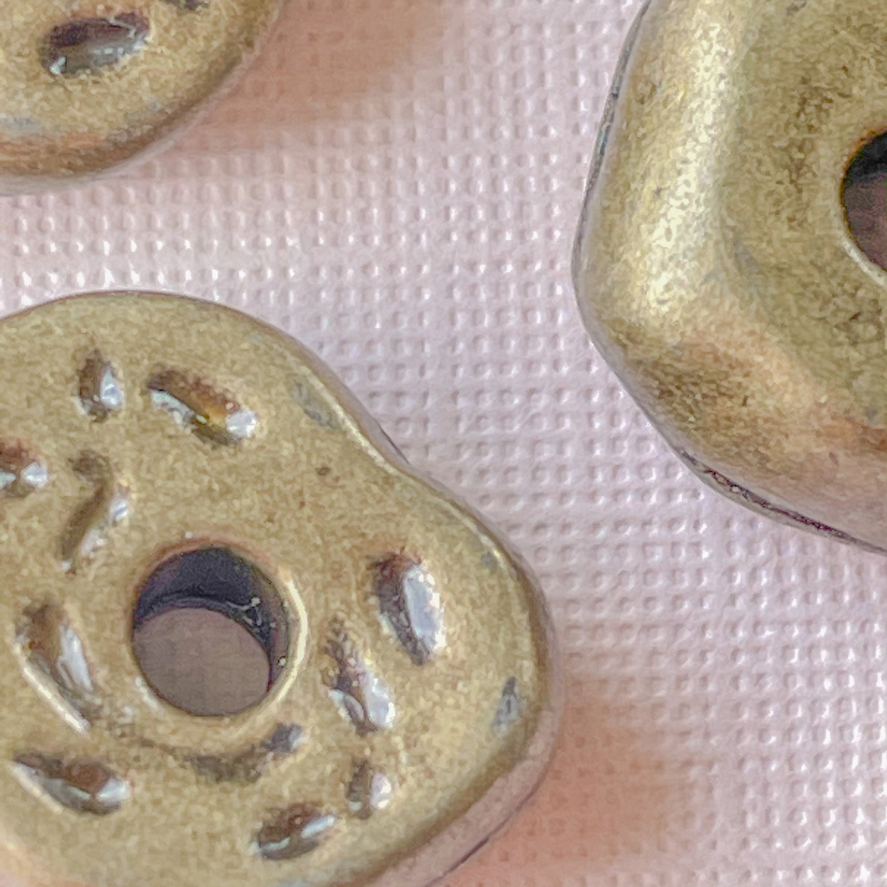 14mm Bronze Pewter Pitted Disc - 10 Pack – Beads, Inc.